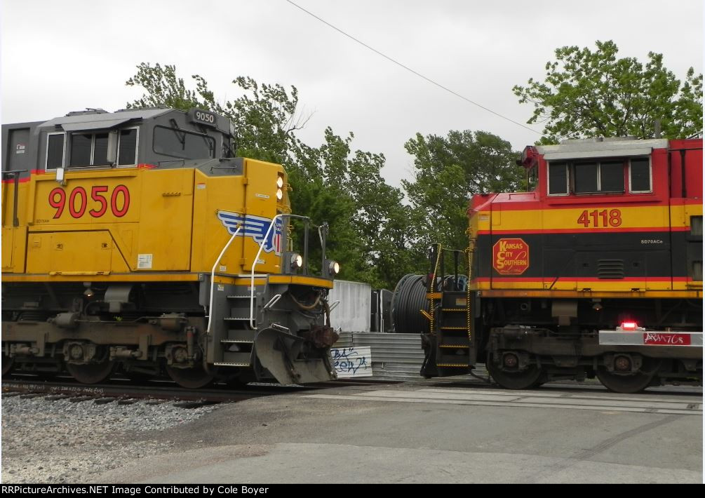 UP 9050 and KCS 4118 Meet at Belt Junction